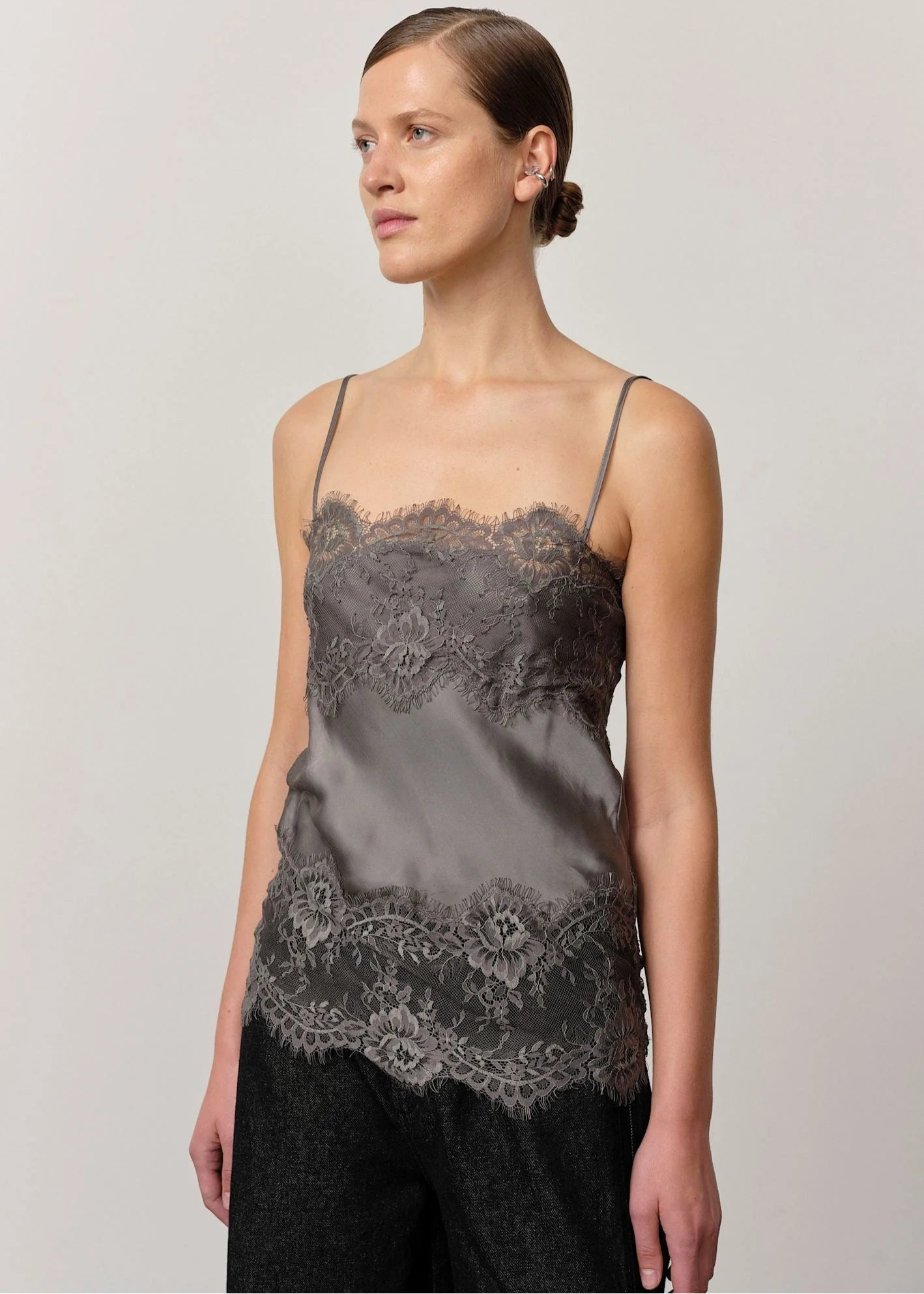 Herskind Linnea Top Dark Grey – Shop The Pink Door